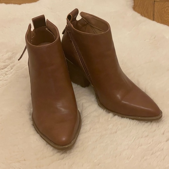 Universal Thread | Shoes | Universal Thread Jayden Bootie Like New Size ...